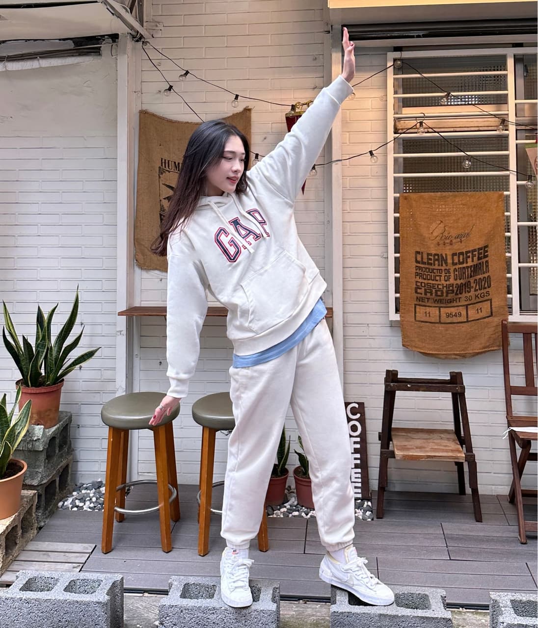 感受被擁抱的舒適 —— GAP冬季新品抱抱絨、亮色系休閒套裝🐻 #開箱大使 - ch__625 (@cherry0625) | Dcard