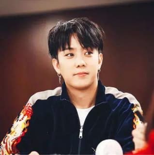 #我崇拜 水晶男孩殷志源 - 橘子恰恰 (@chayaorange) | Dcard