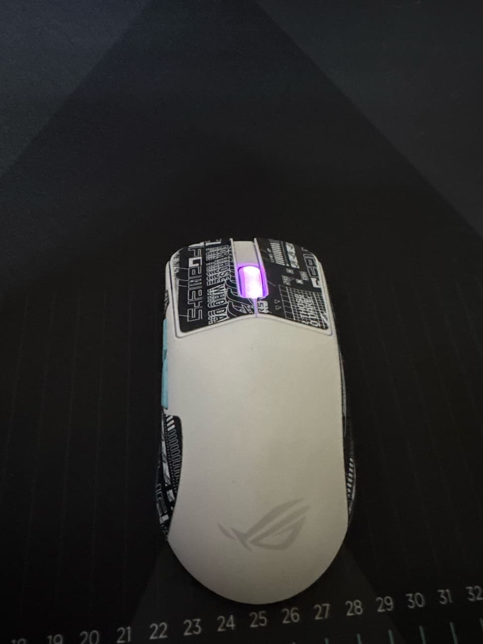 ROG滑鼠用沒多久狂連點 - 3C板 | Dcard