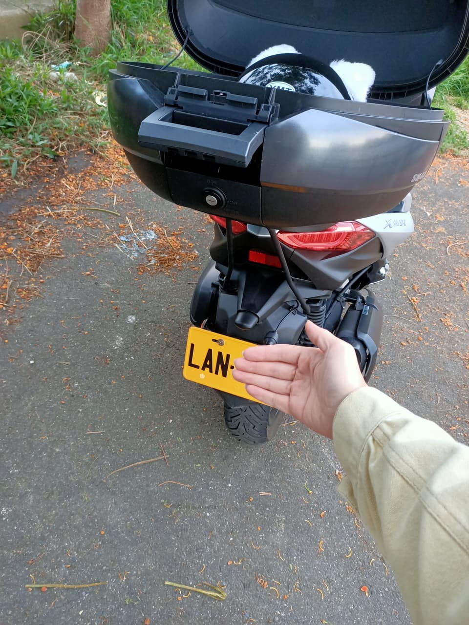 #黃牌 大型重機考照與牽新車XMax心得 - 重機板 | Dcard