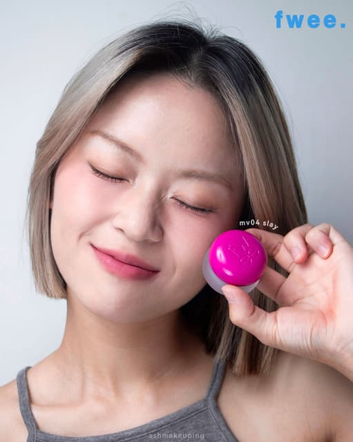 美妝界新寵兒 🍮可愛爆表的fwee布丁膏 （7款腮紅、眼影盤心得整理） - ash (@itsmeee_) | Dcard