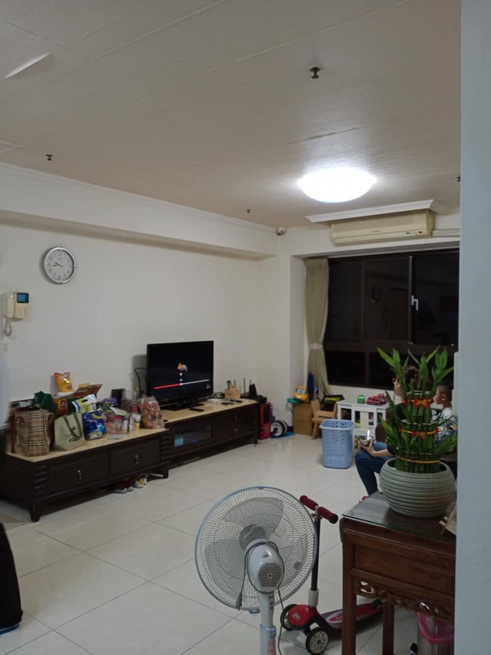 #空間裝修 What's in their home｜新北裝潢，30坪中古屋翻修案例 - 居家生活板 | Dcard