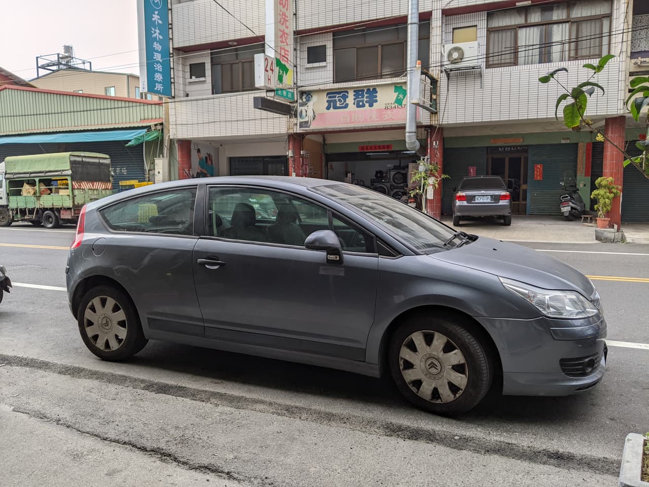 有幽浮！雪鐵龍C4 - 傅傅得正 (@fufuderplus) | Dcard