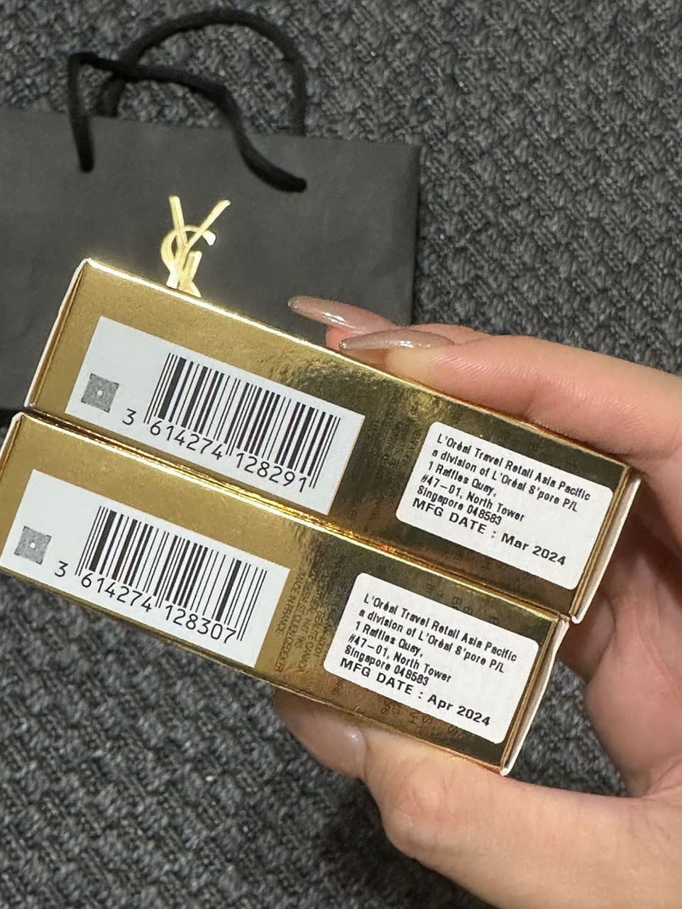 #我要賣 全新 Ysl 5B、7B情挑誘光潤唇膏 - 二手交易板 | Dcard