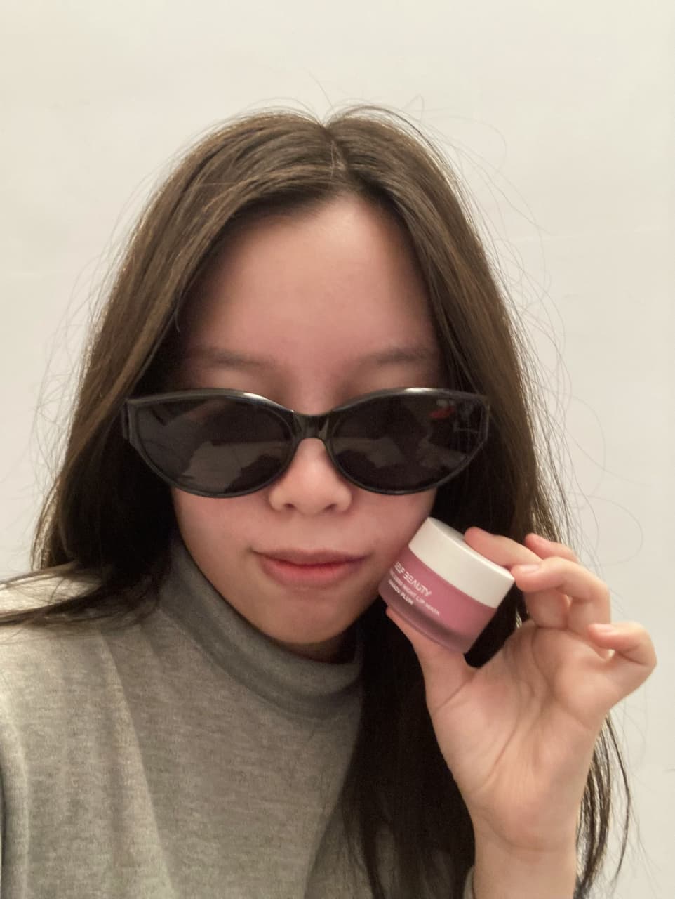 換季，大乾唇快試！ ️晚安唇膜 - 這邊這個優秀小青年 (@cl_20) | Dcard