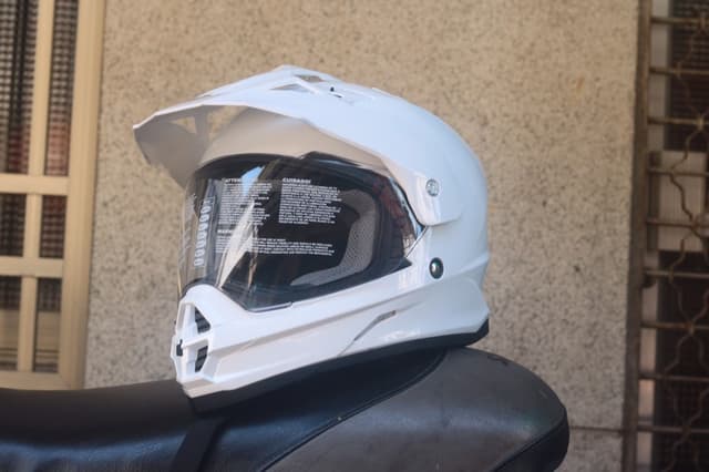 M2R X4.5 越野帽小心得 - 機車板 | Dcard