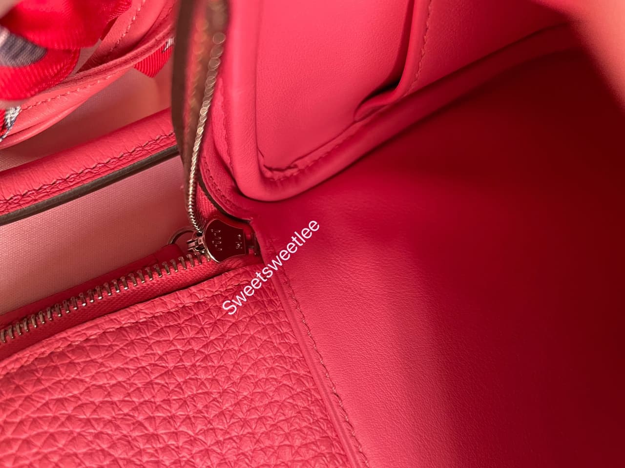 #開箱 Hermès Mini Lindy 8w粉💕twilly綁帶分享 - 精品板 | Dcard