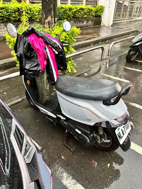 同學妳機車忘記關電門 輔仁大學板 Dcard