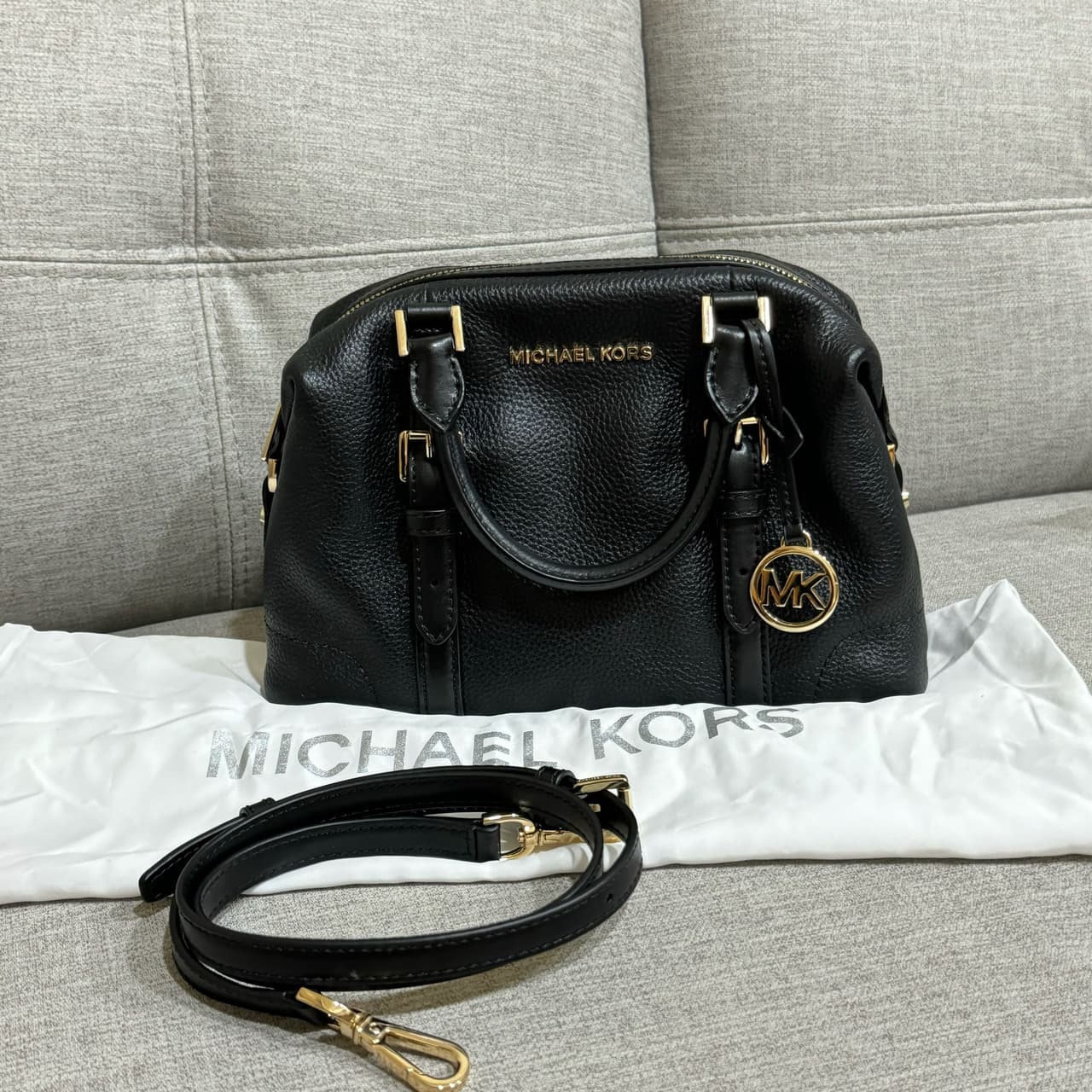 #我要賣 #我要賣 各式包款及配件（MK/TB/Coach…) - 二手交易板 | Dcard