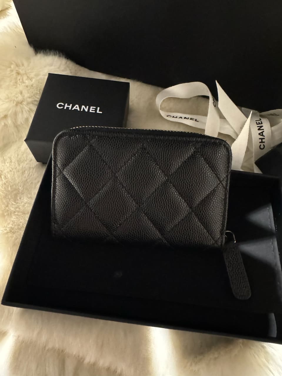 #我要賣 Chanel 24P 字母logo零錢卡包 - 二手交易板 | Dcard