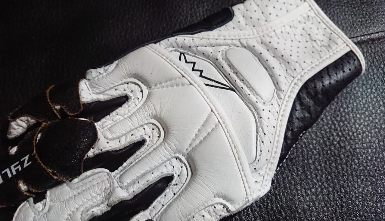 #人身部品 人身部品 Kushitani Air GPS (K-5340) 開箱心得 - 重機板 | Dcard