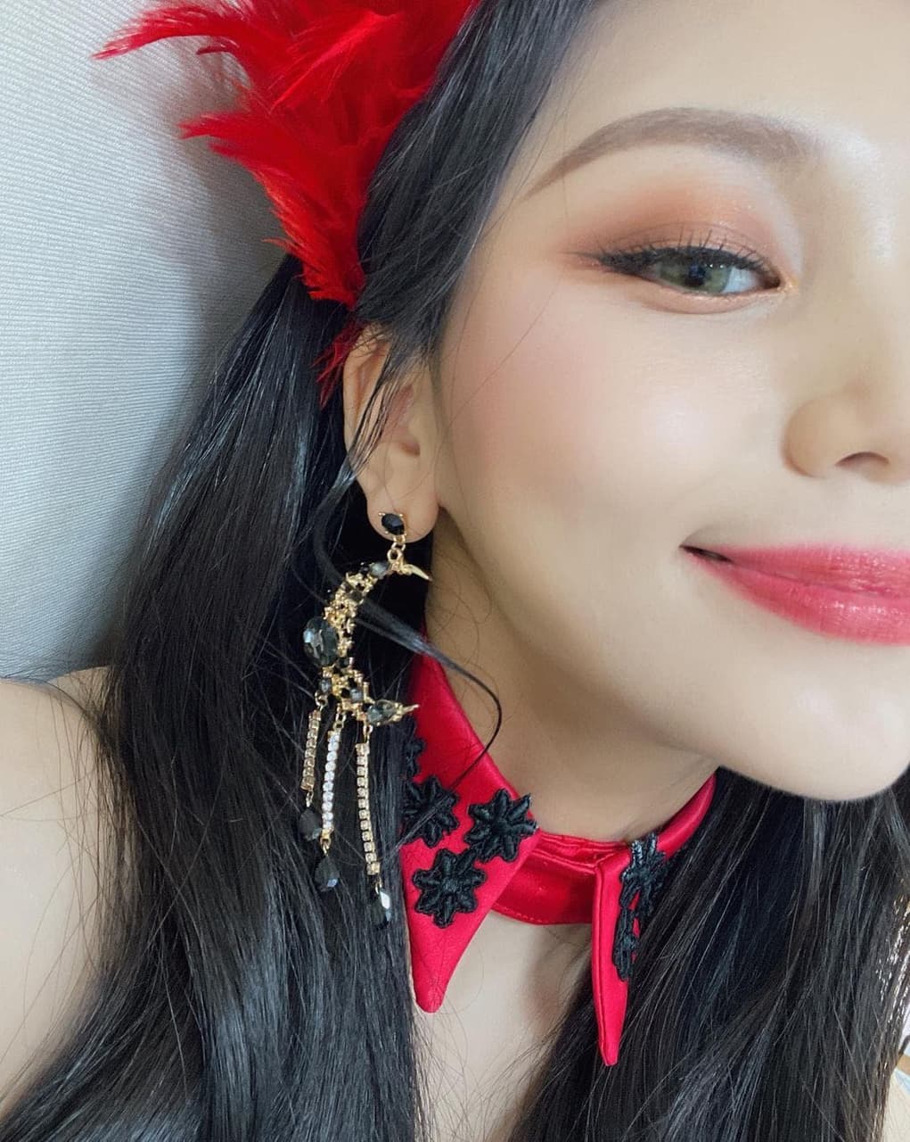 #更新 220422 Umji IG 貼文/Universe FNS更新 - GFRIEND板 | Dcard