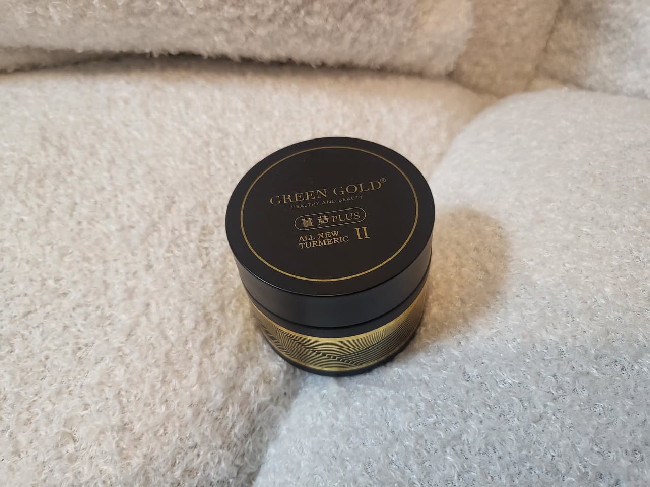 【薑黃PLUS開箱｜GREENGOLD】提升14倍代謝力 維持日常好體力 - 秋天 가으링 (@autumn._.) | Dcard
