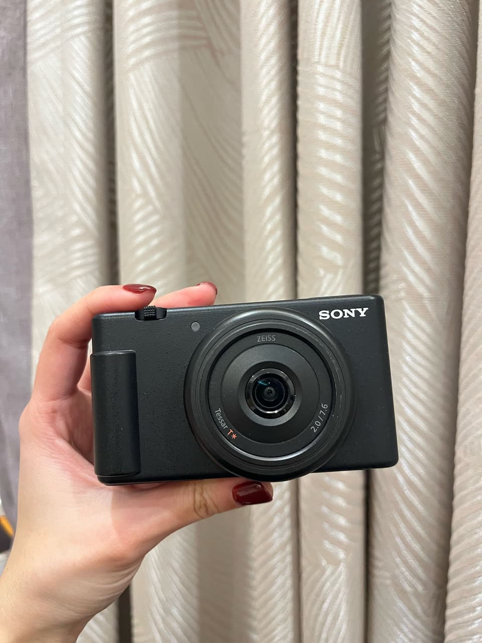 #我要賣 我要賣 📷相機SONY ZV-1F - 二手交易板 | Dcard