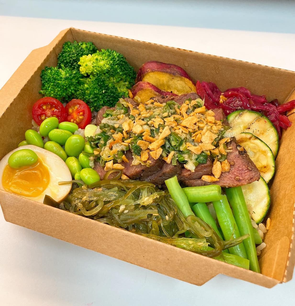 跟大家介紹一下我的午餐 - 昨天的明天是今天 (@piggo) | Dcard