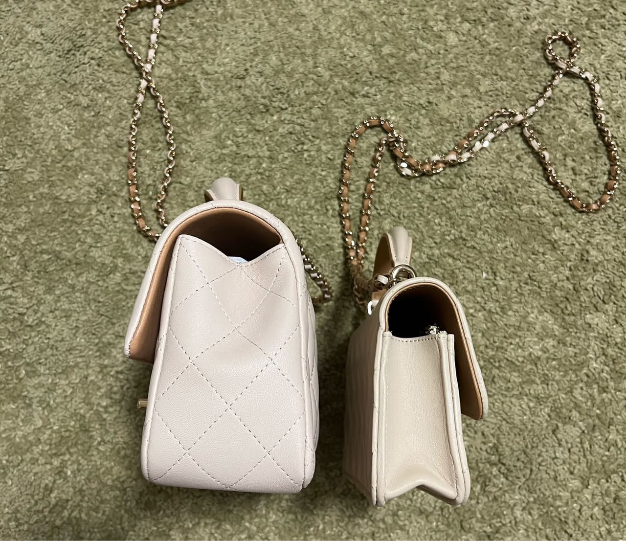 #分享 #分享 23p 奶茶拼色cf mini handle 手機包 - 精品板 | Dcard