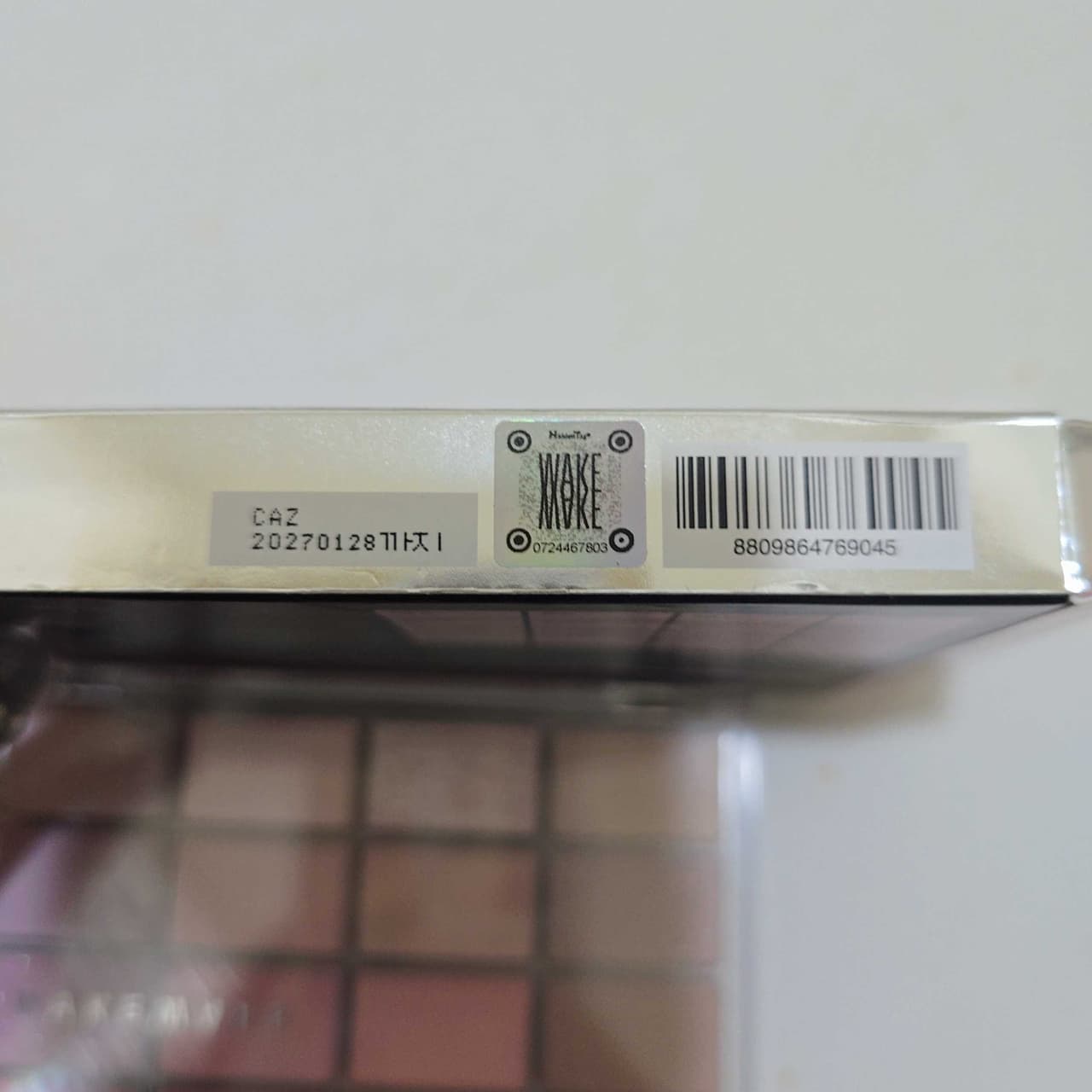 #我要賣 WAKEMAKE 04號眼影盤 熱門色號 - 二手交易板 | Dcard