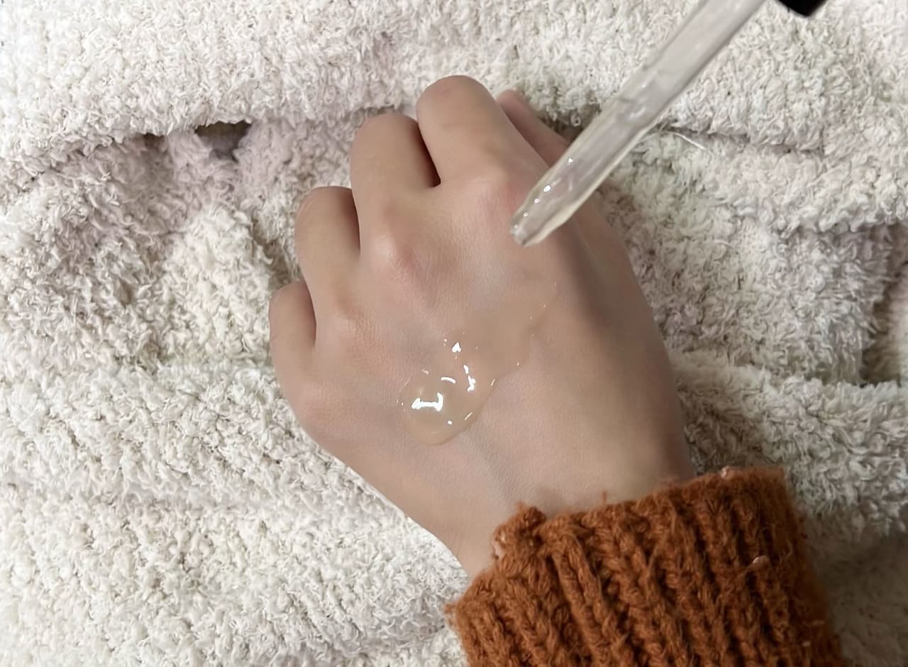 原來我的肌膚會發光呀🤍｜UNICAT 超能精華原液 - 呷雯卿 (@wenc1227) | Dcard