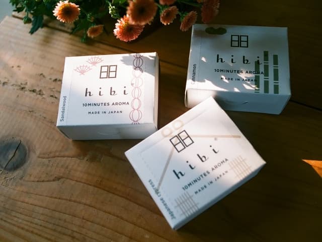 來自日本原汁原味的天然香氣 hibi 香氛火柴系列🕯️ 優雅內斂的大和風味隨身帶著走🎎 - 香氛板 | Dcard