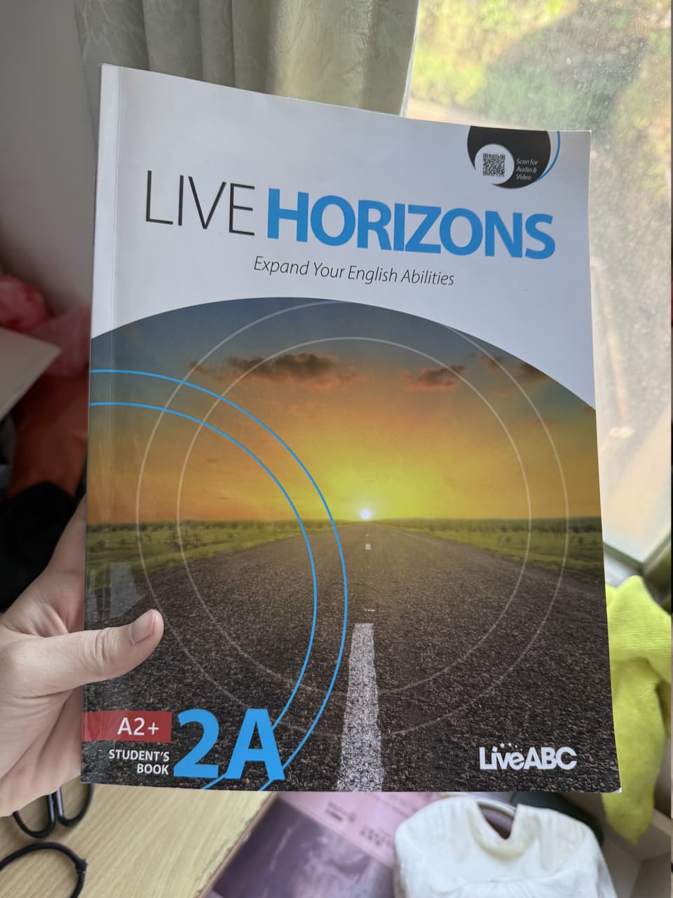 售！2A英文課本 - 樹德科技大學板 | Dcard