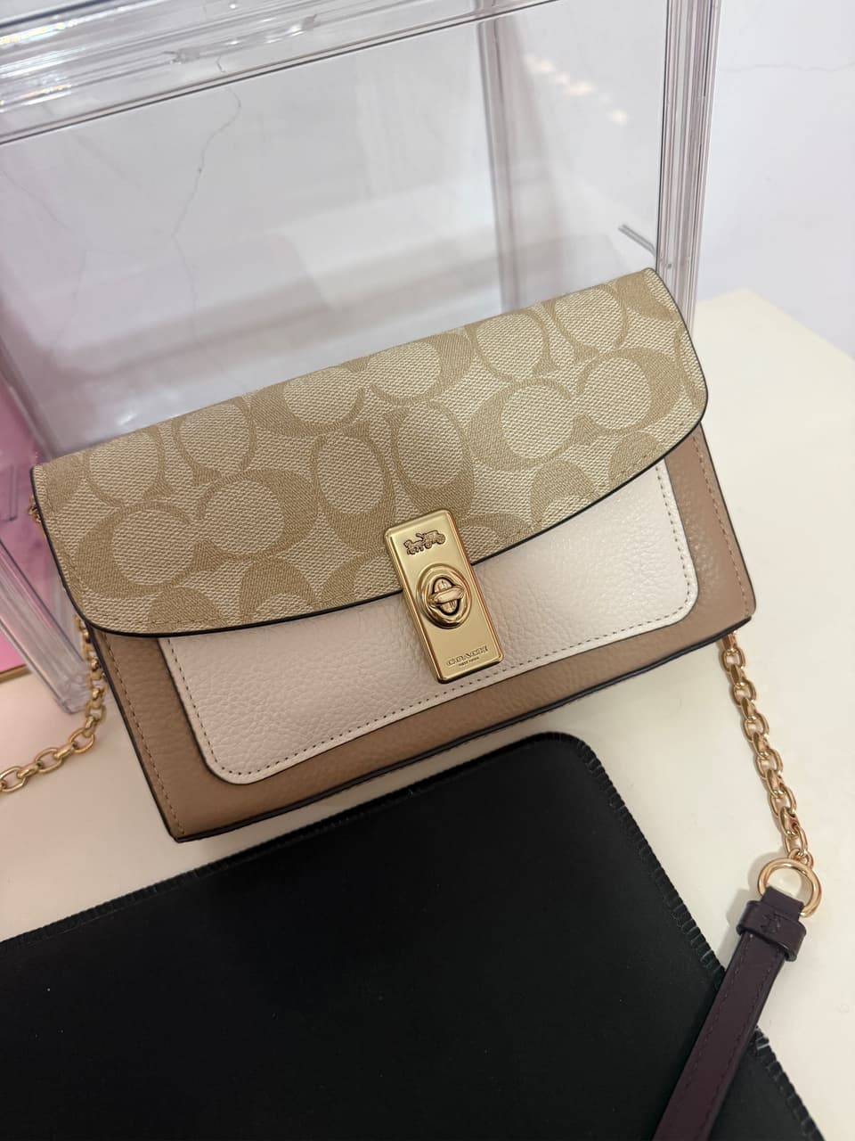 #我要賣 售 小ck 小廢包、coach woc - 二手交易板 | Dcard