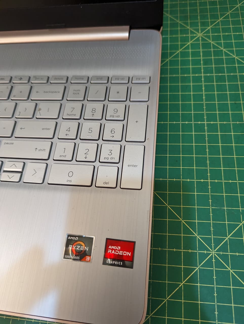 #分享 HP 15s eq2001AU 外觀、接口簡介(R3-5300U機種通用) - 3C板 | Dcard