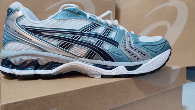 #分享 Asics Kayano14 WHITE/FJORD GREY - 球鞋板 | Dcard