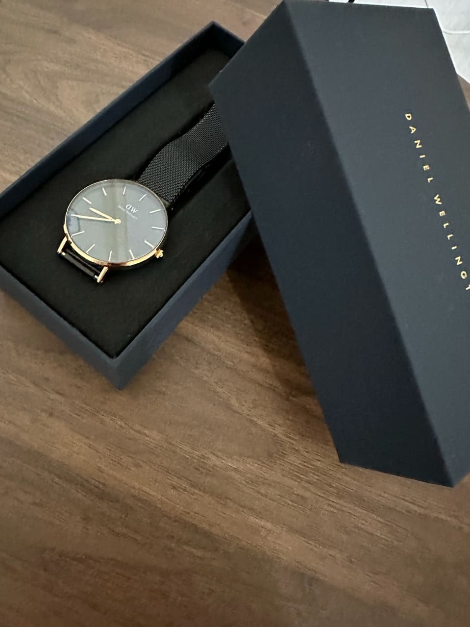 #我要賣 DW錶 PETITE ASHFIELD 36mm - 二手交易板 | Dcard