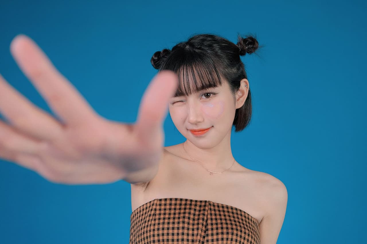 天氣熱了人也要辣 女團辣妹妝 - 美妝板 | Dcard