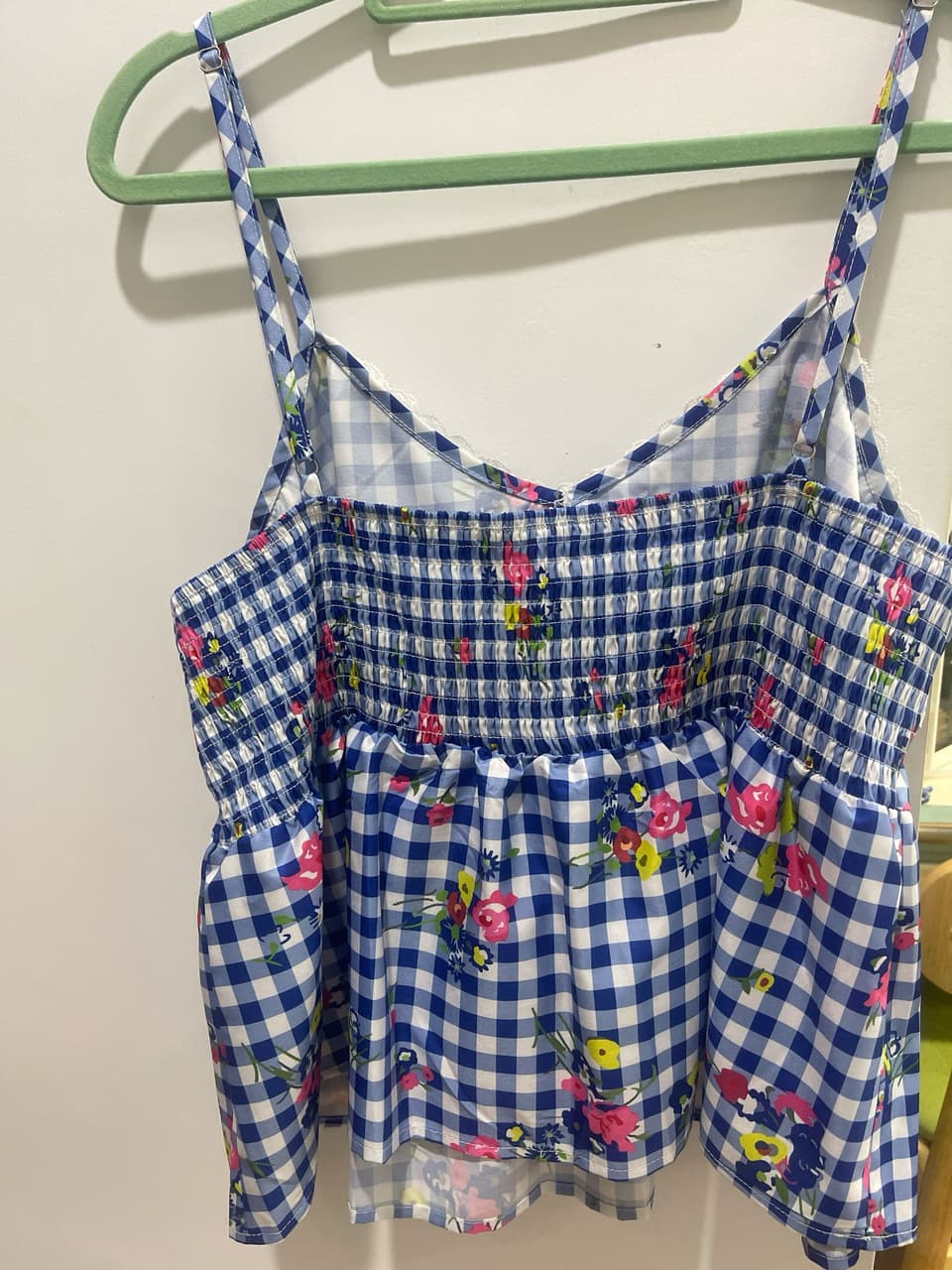 #我要賣 大碼 可愛 吊帶 VV DOUBLE - 二手交易板 | Dcard