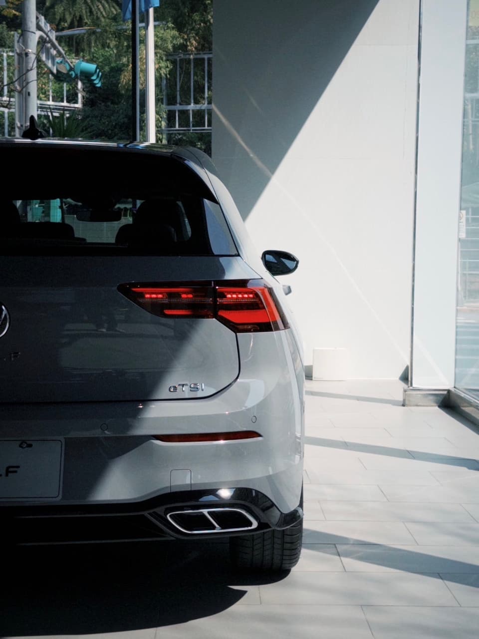 看了那麼多代終於真的開到Golf啦! - 汽車板 | Dcard