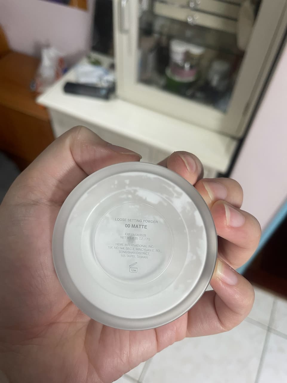 #我要賣 #我要賣 heme輕透持妝蜜粉 - 二手交易板 | Dcard