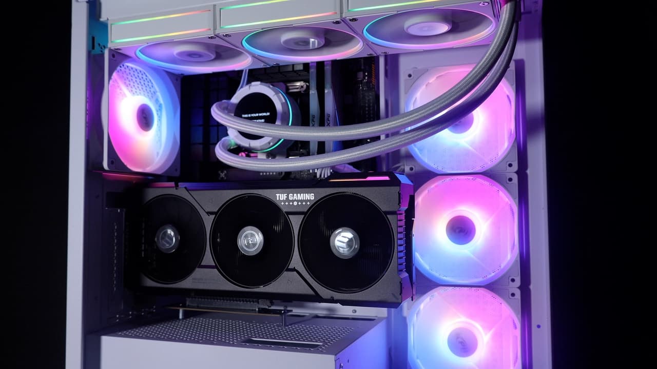 組裝 ADATA 首款海景機殼 XPG INVADER X 顯卡直立套件，搭配背插式主機板 - EnterBox (@enterbox) | Dcard