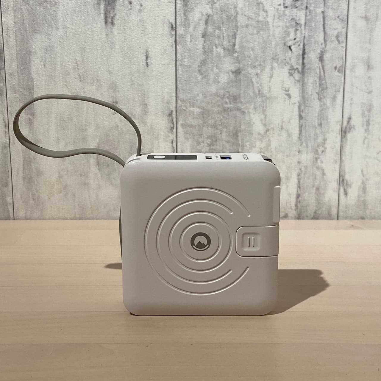 #分享 Moztech行動電源使用經驗分享 - 懶惰熊 (@lazybear) | Dcard