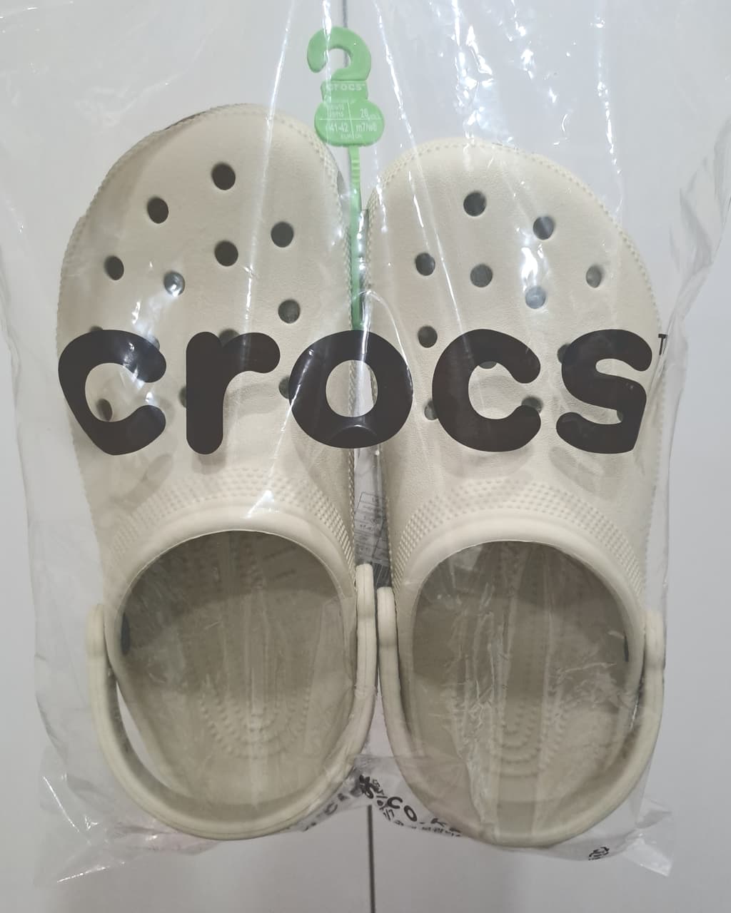 #我要賣 全新Crocs經典款鞋 - 二手交易板 | Dcard