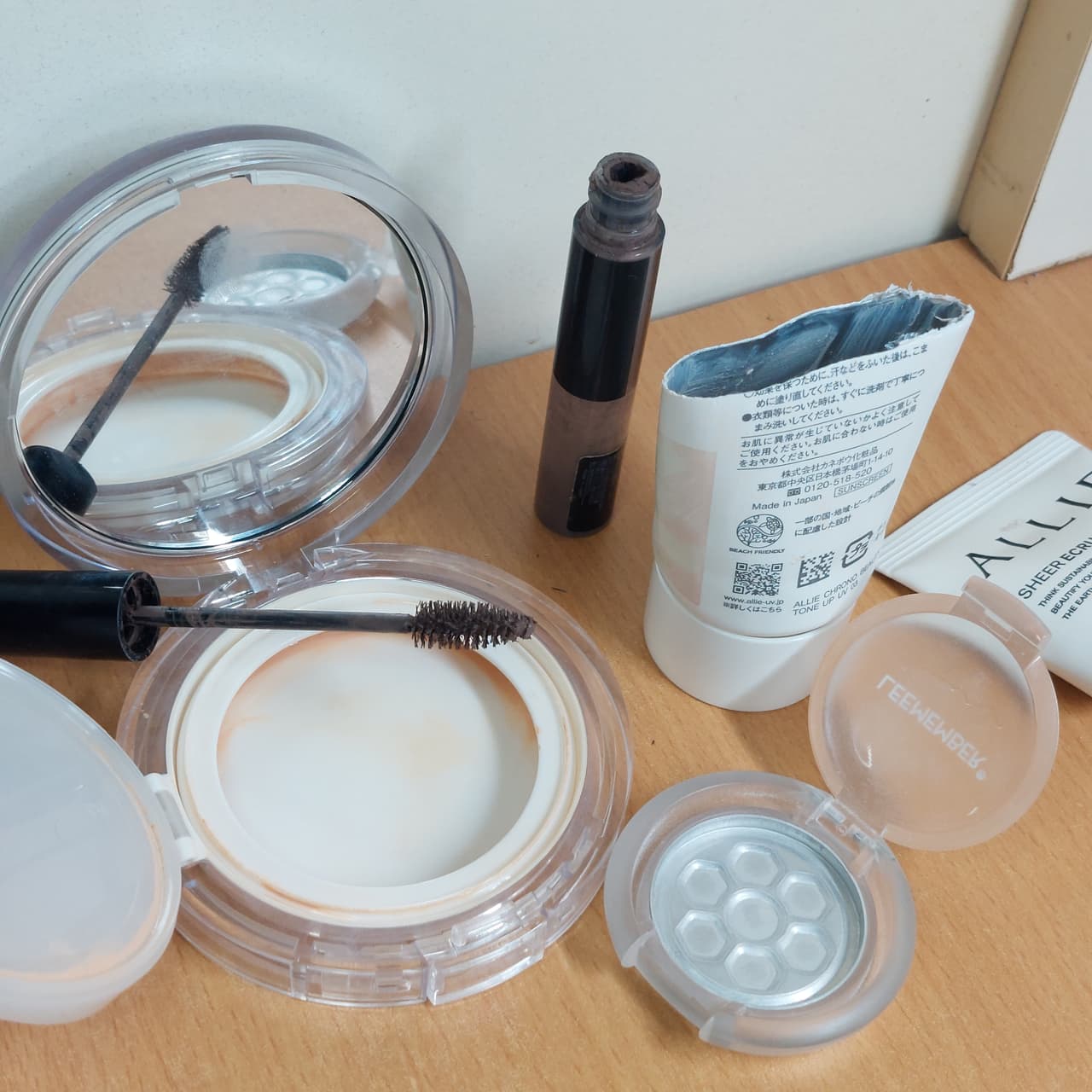 2024第一波光禿禿彩妝 - 褚褚可憐 (@cjv0116) | Dcard