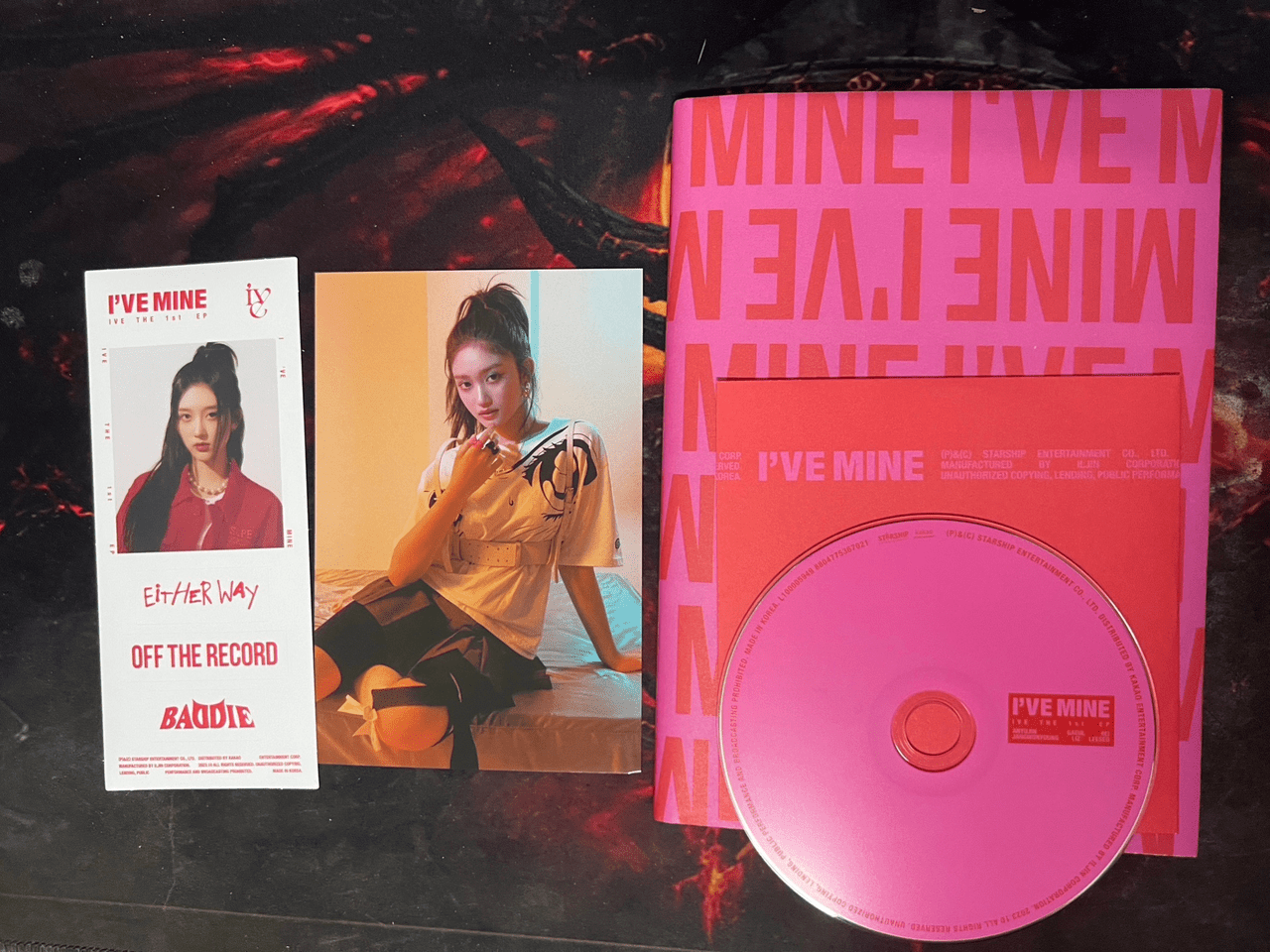 #分享 IVE THE 1st EP 《l’VE MINE》、正一黑膠開箱 - IVE板 | Dcard