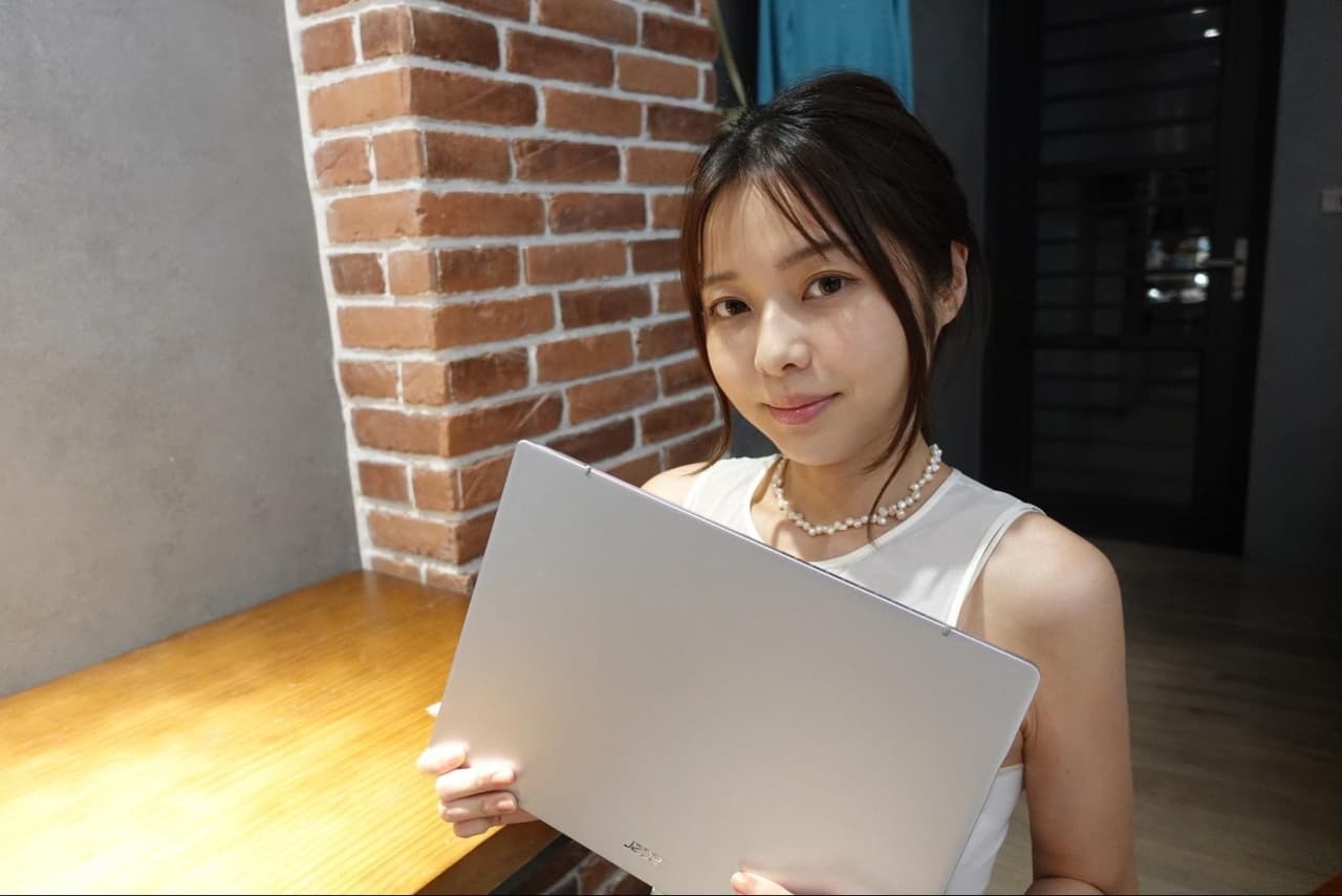 只有兩瓶水重的筆電！太適合🈴️帶出門創作 - 🦄️Dana🦄️ (@realdana96) | Dcard