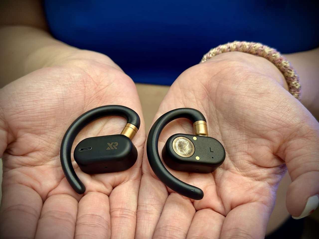 【開箱】XROUND TREK 自適應開放式耳機！用自研技術挑戰 Open Ear 市場 - 束褲3C團 (@suku3c) | Dcard