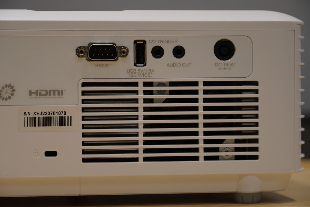 ViewSonic LX700-4K HDR 高亮劇院娛樂3D雷射投影機 - 束褲3C團 (@suku3c) | Dcard