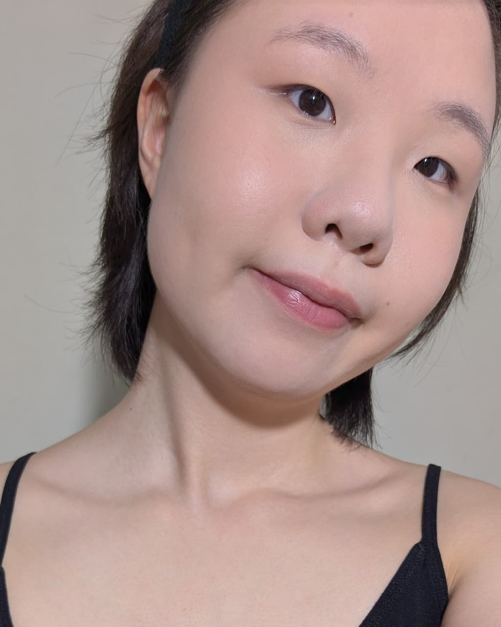 #分享 來畫一個日系氧氣感妝容 #單眼皮 #淡顏 #淡妝 #畫一個系列 - 文青鳥 (@ysh_) | Dcard