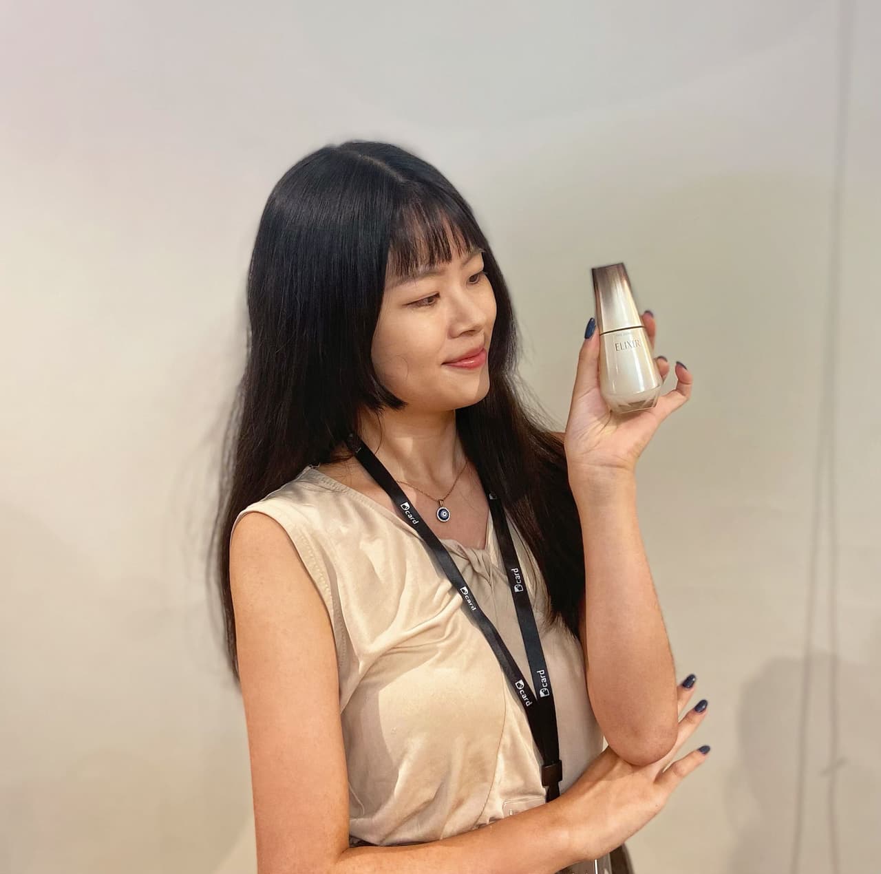 不用再靠化妝了！提升臉部平整度素顏也漂亮 ft.怡麗絲爾ELIXIR - 美妝板 | Dcard