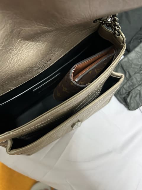 #分享 華泰名品城YSL niki baby - 精品板 | Dcard