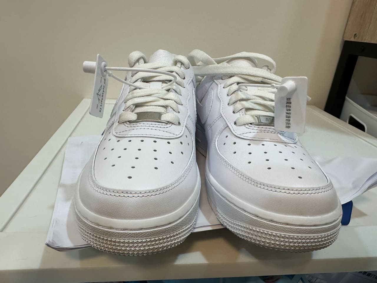 #我要賣 #我要賣 全新 Nike 24號Air force - 二手交易板 | Dcard