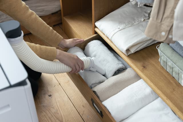 SHARP乾淨方雙氣流美型除濕機 應對潮濕氣候 全新上市 - 束褲3C團 (@suku3c) | Dcard