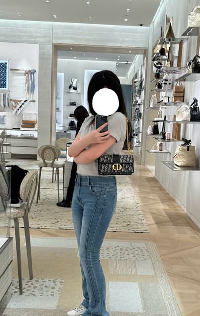 #選手 Dior蒙田包/LV郵差包選擇 - 精品板 | Dcard