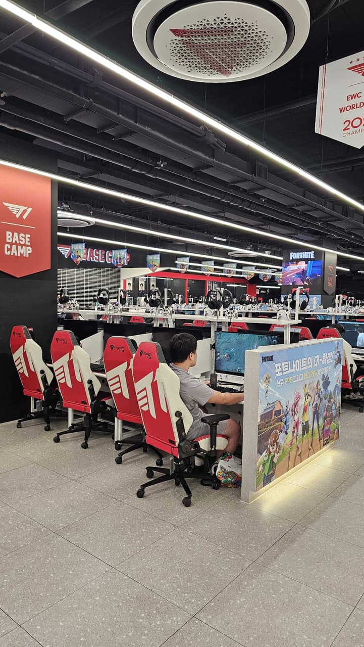 #分享 T1 Base Camp 二訪分享 - 英雄聯盟板 | Dcard