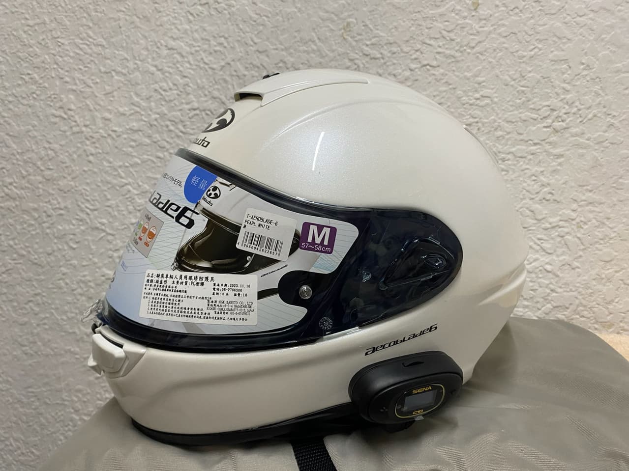 #人身部品 OGK AEROBLADE 6、SENA C10開箱 - 重機板 | Dcard