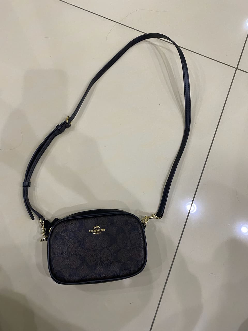 #我要賣 #我要賣 Lv小水瓶、Coach長夾、小包 - 二手交易板 | Dcard