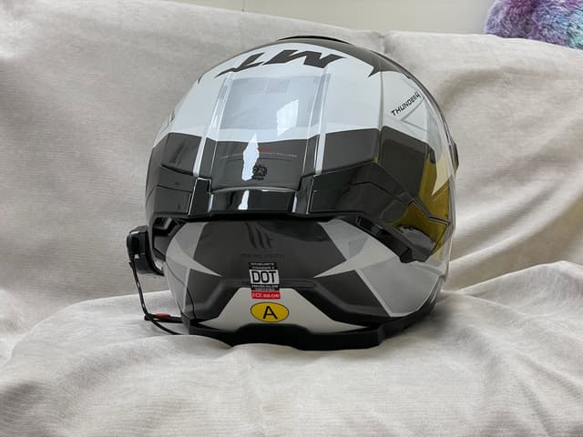 #部品分享 MT雷神四 MT THUNDER 4 SV 主觀心得 - 機車板 | Dcard